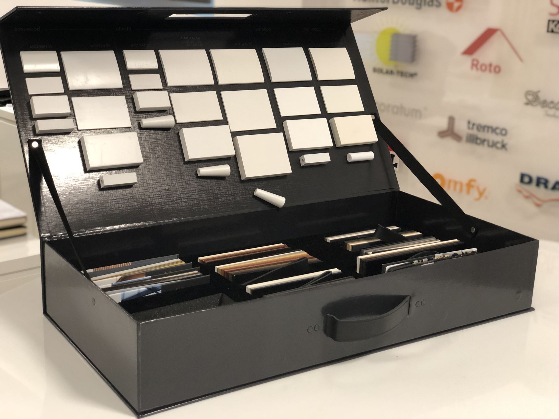 Salon firmowy - Tasta